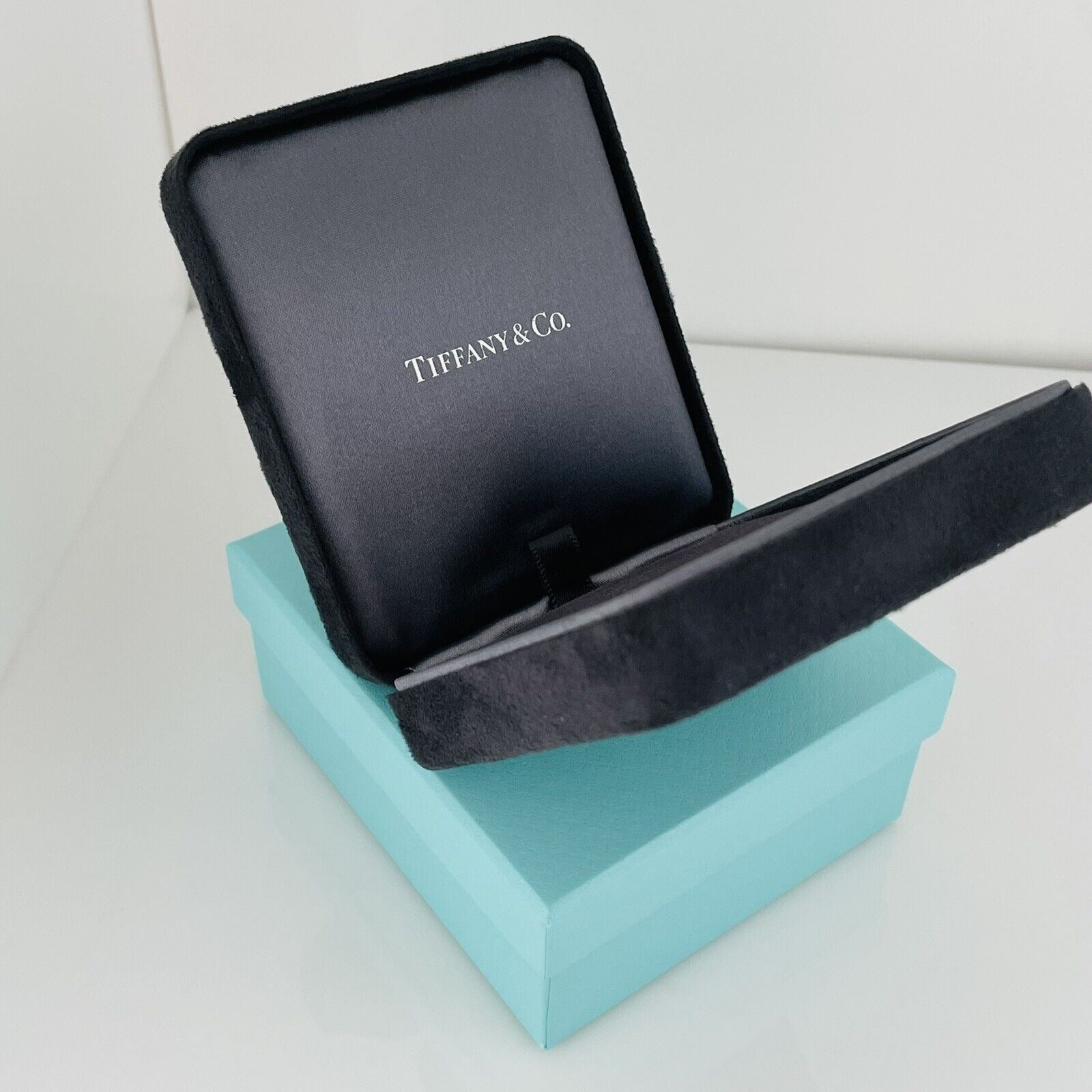 Tiffany Large Necklace Storage Gift Presentation Black Suede Box and B ...